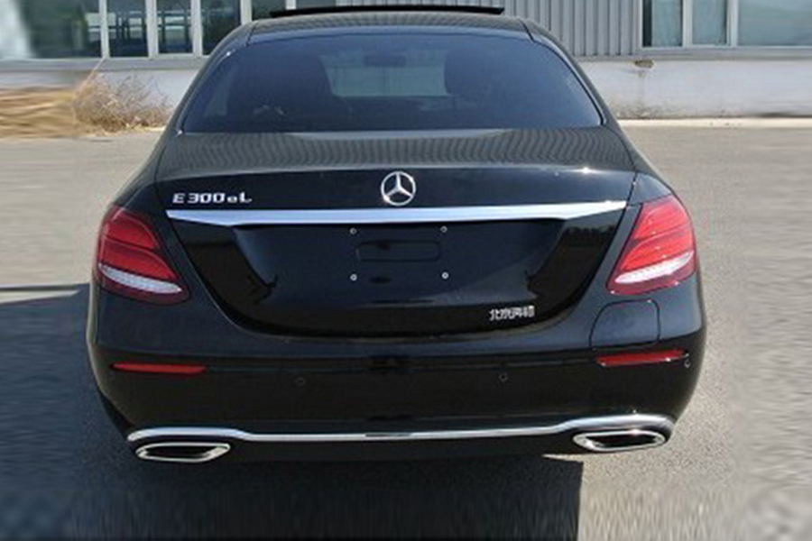 北京奔驰E300eL车型信息曝光 纯电续航50km_EV知道