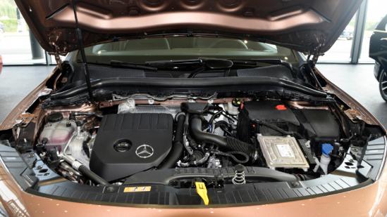 和宝马X1 2.0T落地价差1万，谁在买奔驰GLA？