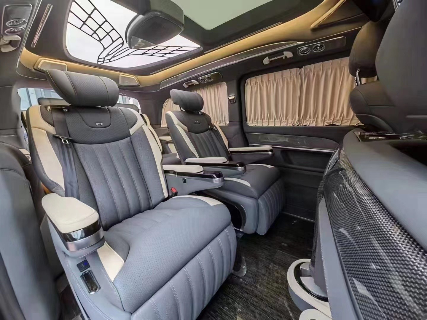 新一代奔驰V260L迈巴赫VS680L _车讯网chexun.com-车讯网